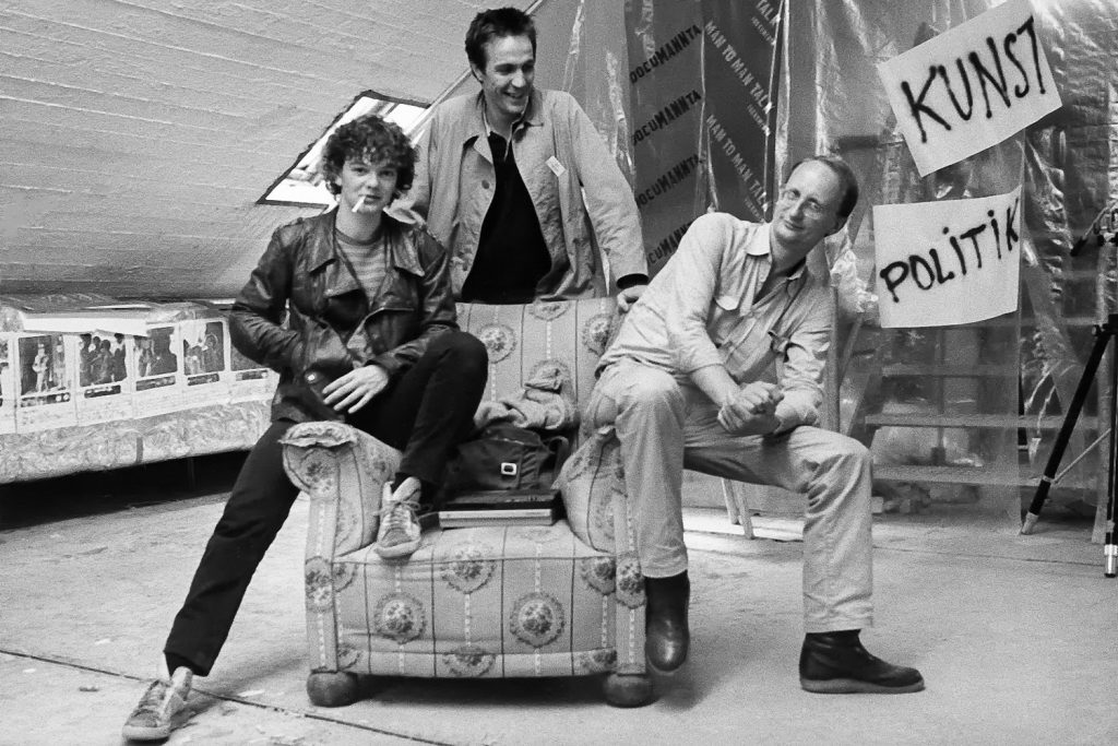 Politisch engagierte Kunst - DOCUMENTA 7 - born-heine